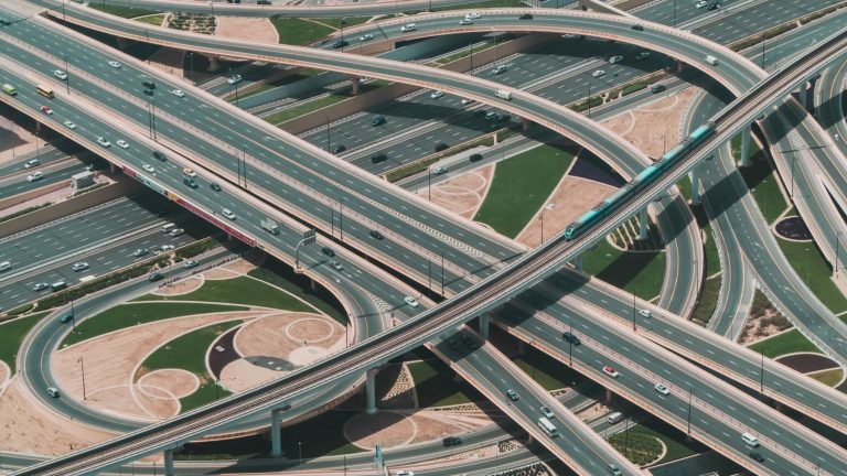 El transporte terrestre de mercancías - Comercio y Aduanas